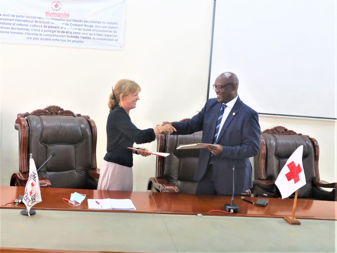 LA CROIX-ROUGE DU BURUNDI ET LE COMITE INTERNATIONAL DE LA CROIX-ROUGE ...